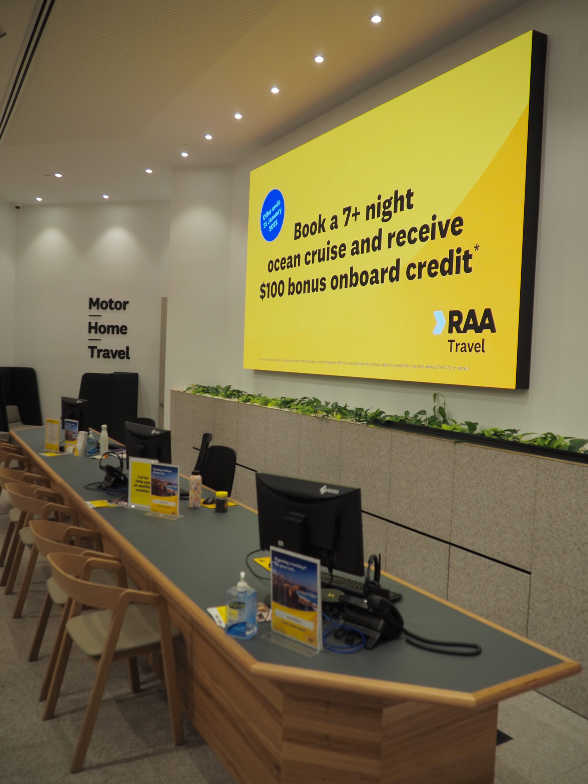 A Head Turning Retail Experience | RAA - Leedall
